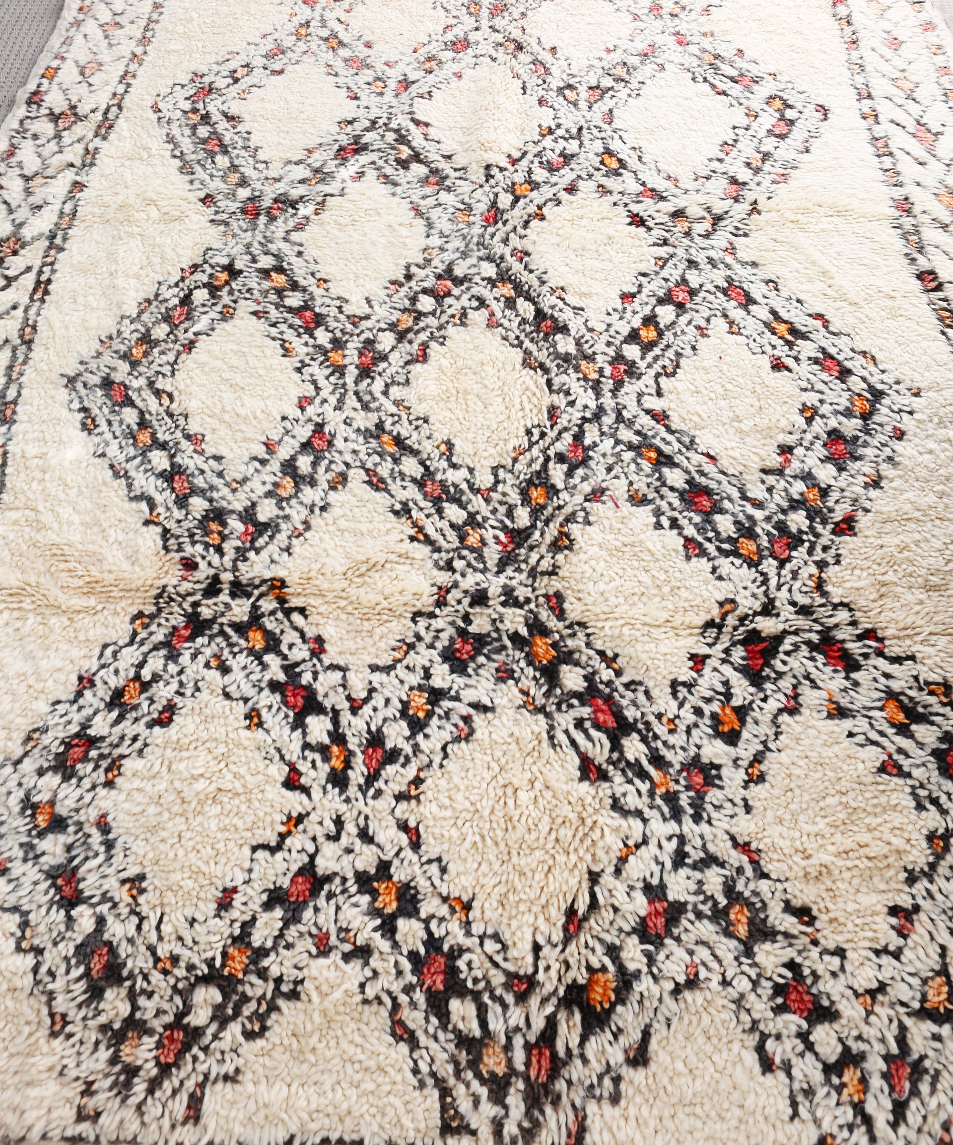 Modern Vintage Cream Wool Rug - The DIANE – Loom & Field