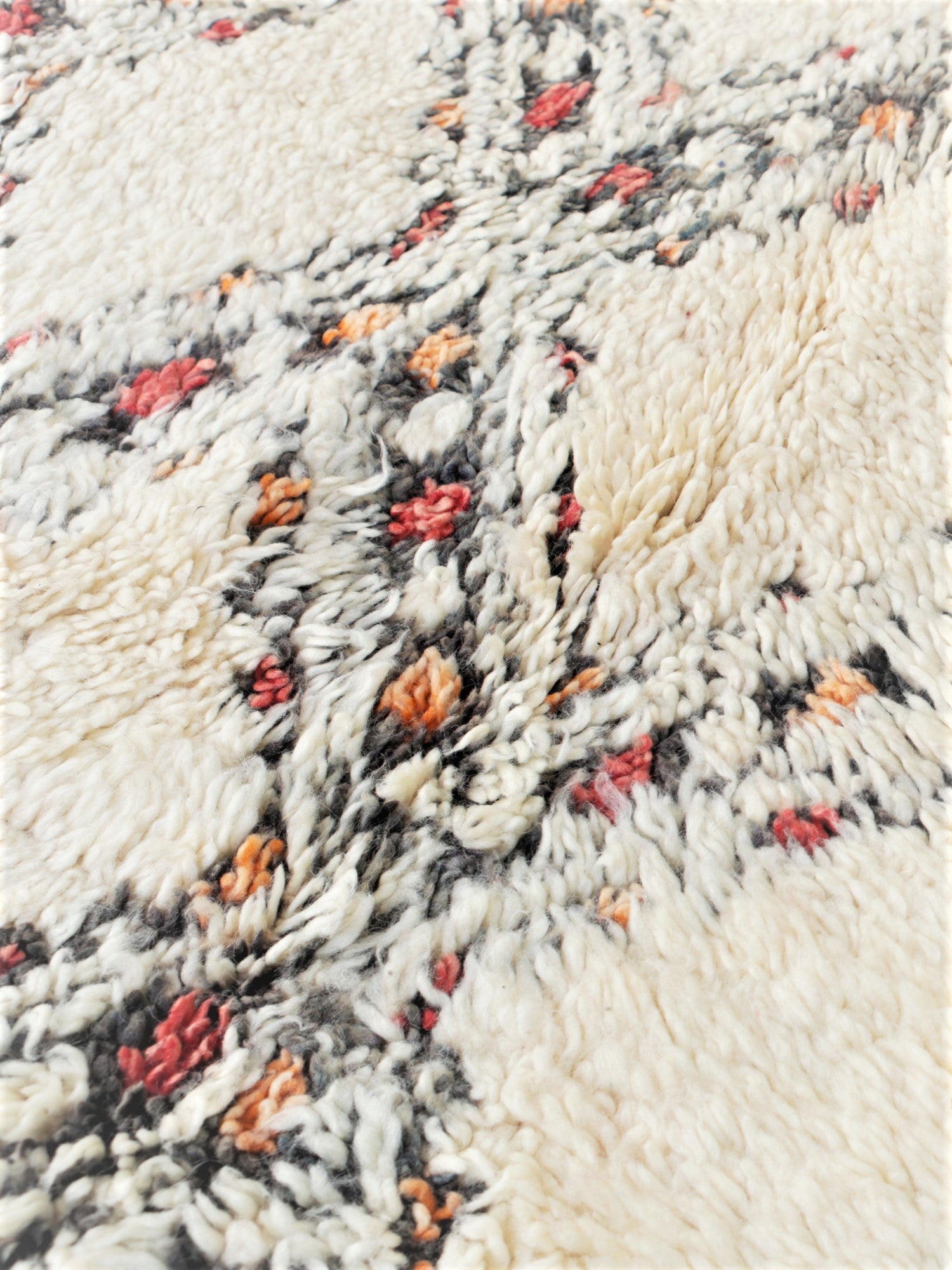 Modern Vintage Cream Wool Rug - The DIANE – Loom & Field